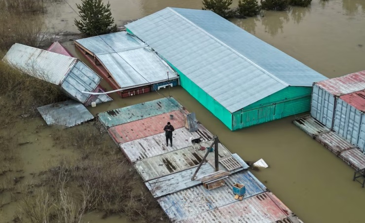 Almost 117,000 people evacuated due to floods in Kazakhstan Almost 117,000 people evacuated due to floods in Kazakhstan